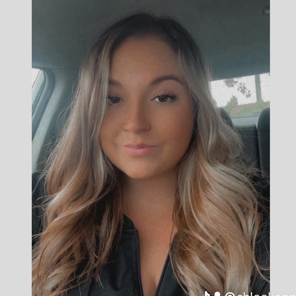 Chloe's Closet (@chloe_kappes) | Poshmark